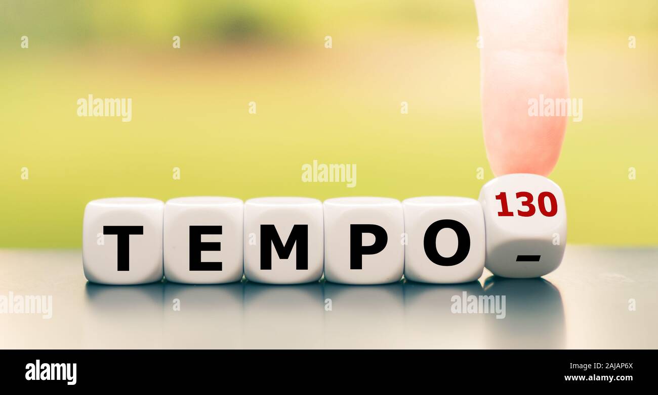 130 speed limit sign hi-res stock photography and images - Alamy