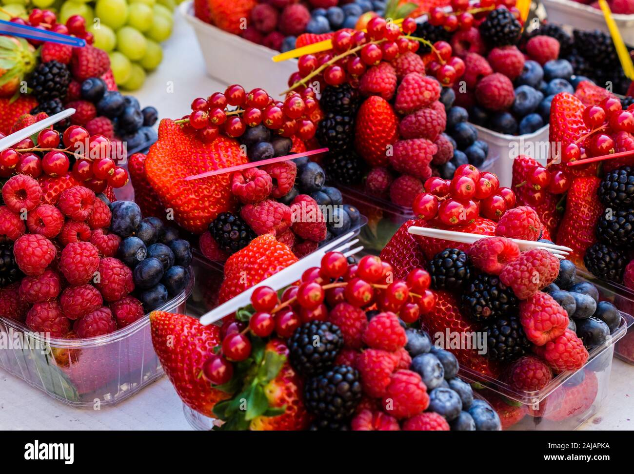 Red berries mix on the market Stock Photo - Alamy
