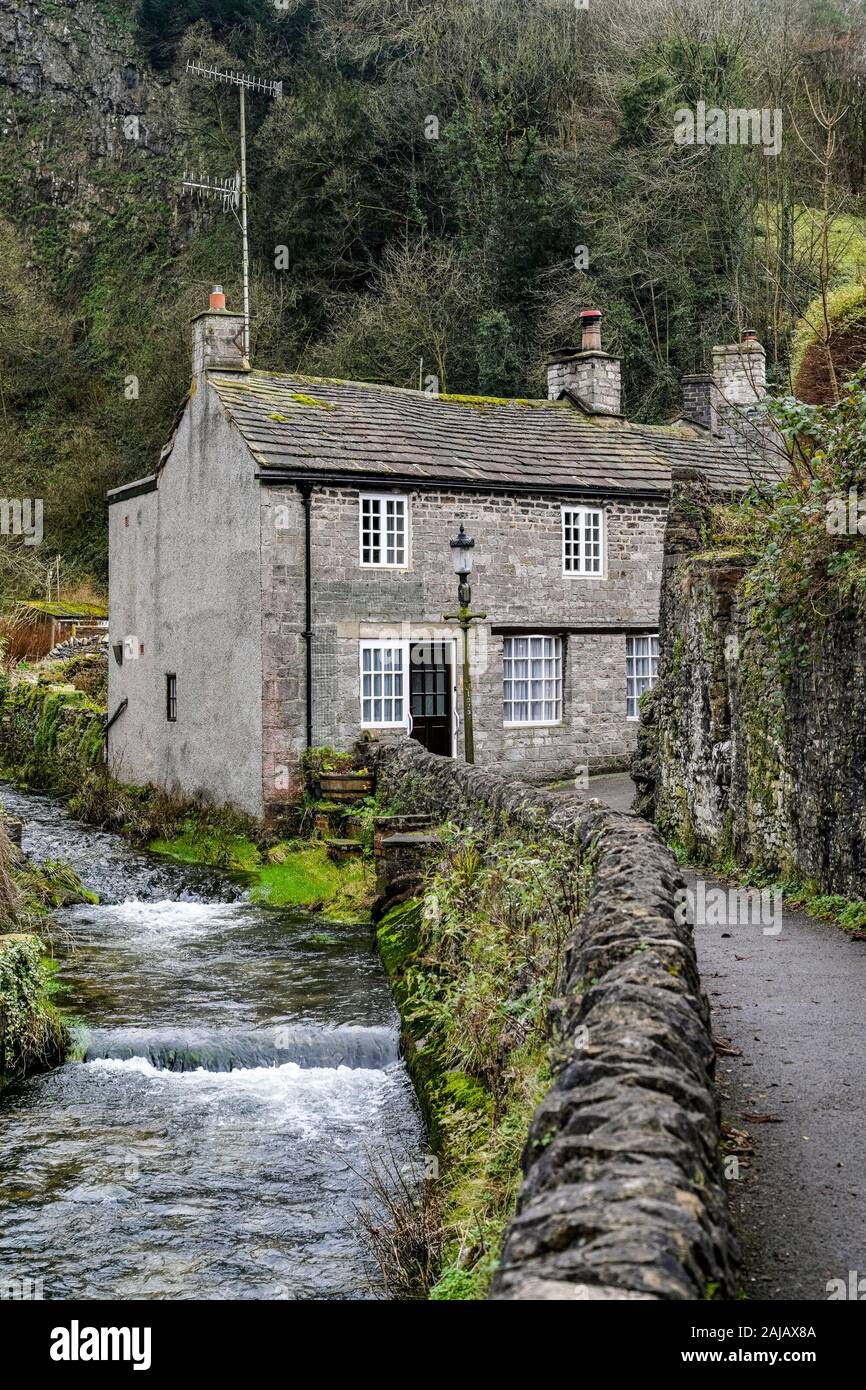 Peakshole Water, stream, Castleton, Peak District, Derbyshire, England ...