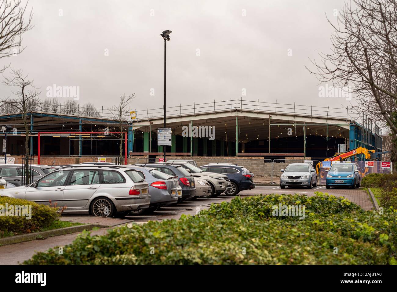 New Lidl store under construction in London Road Retail Park in ...