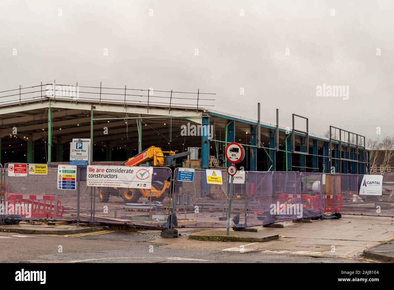 Retail development new supermarket construction hi-res stock ...