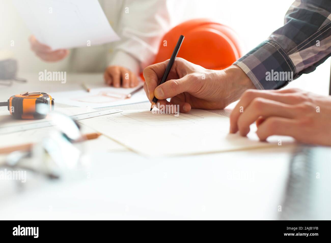 Engineers drawing hi-res stock photography and images - Alamy