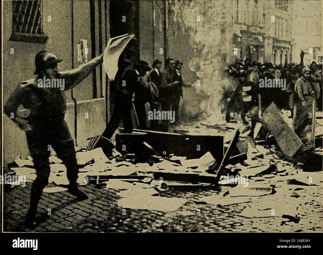 Black shirts mussolini hi-res stock photography and images - Alamy