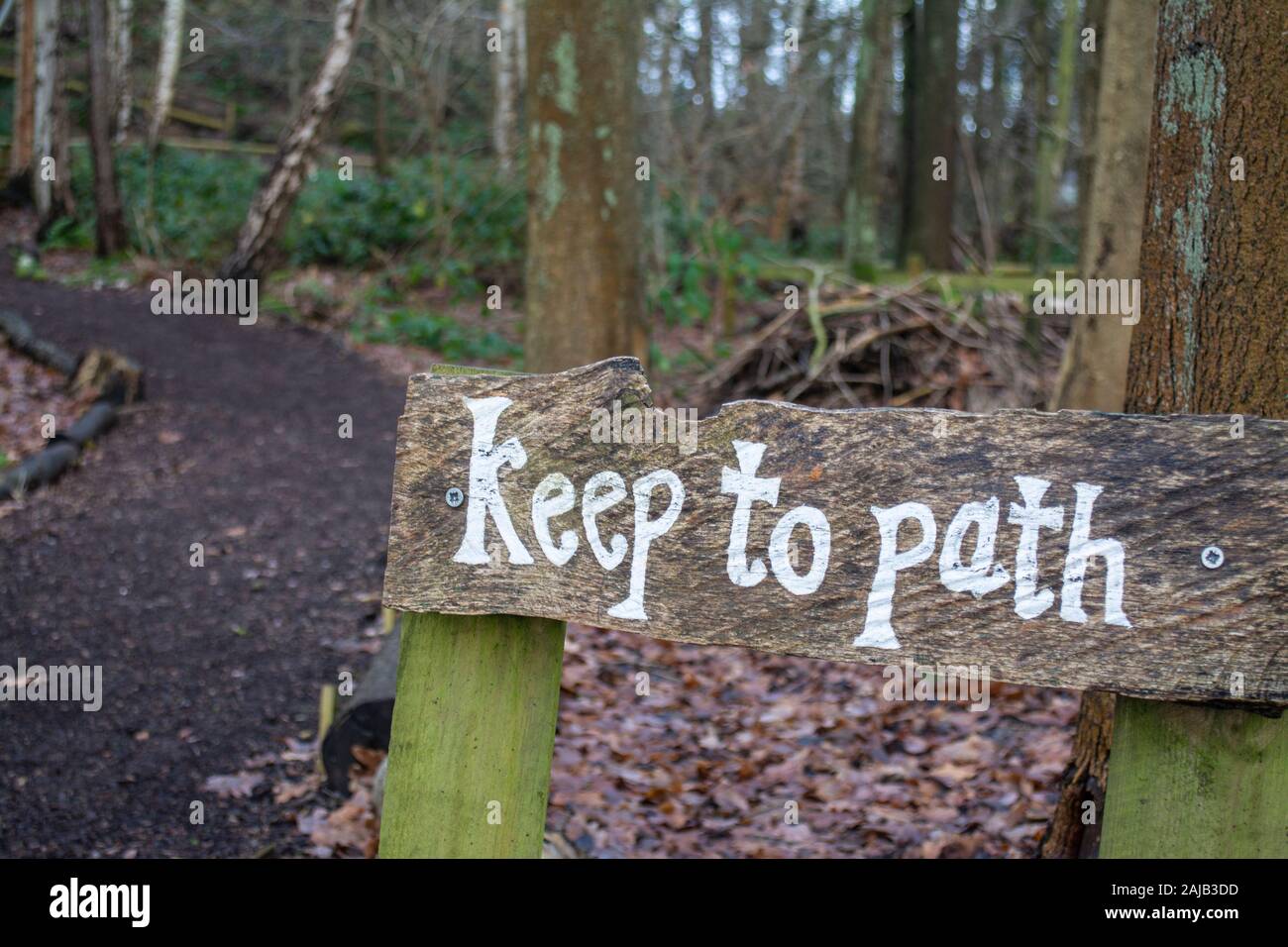 Keep to path sign hi-res stock photography and images - Alamy