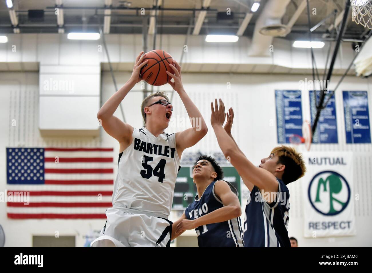 Height advantage hi-res stock photography and images - Alamy