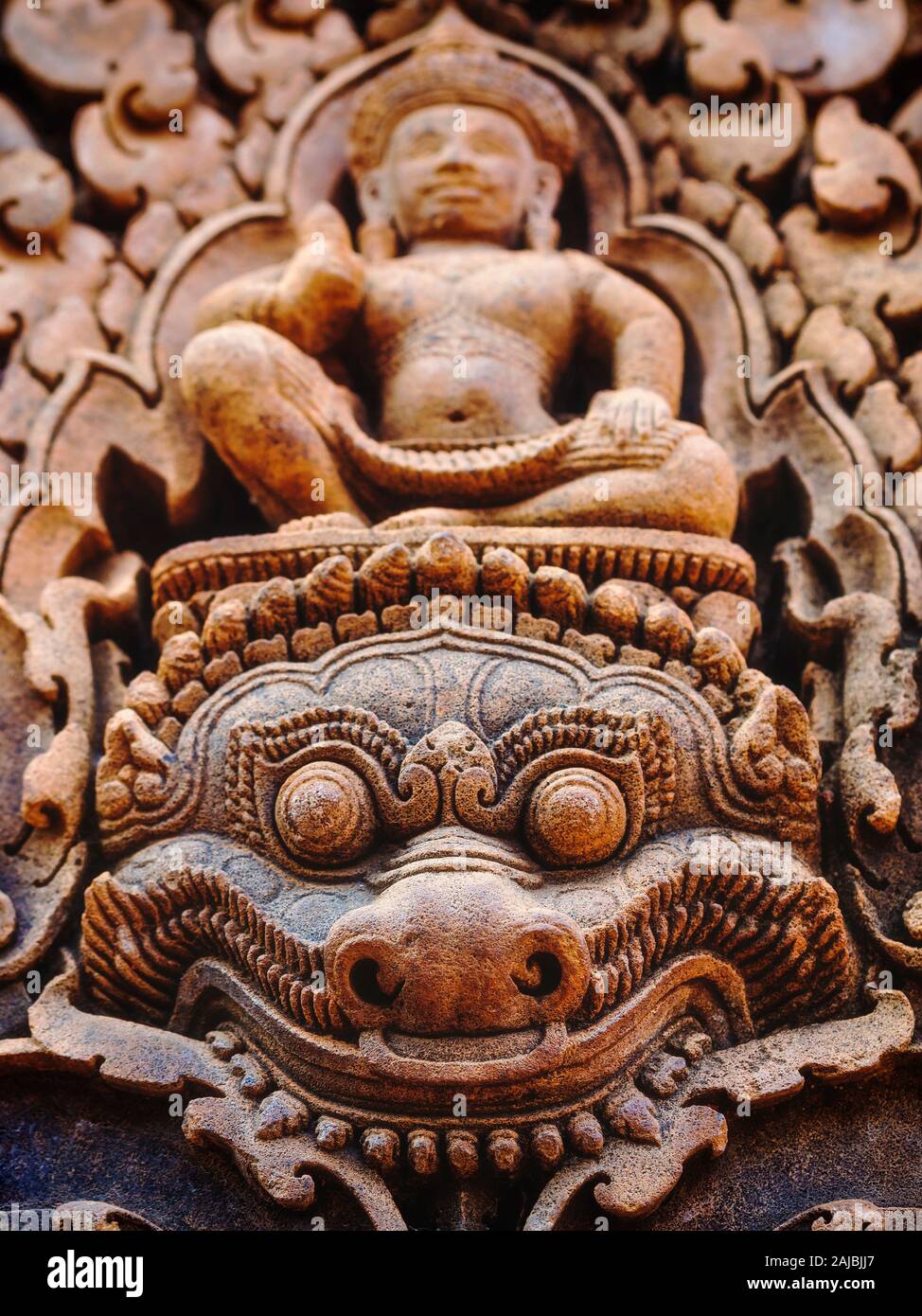 Bas relief architecture hi-res stock photography and images - Alamy