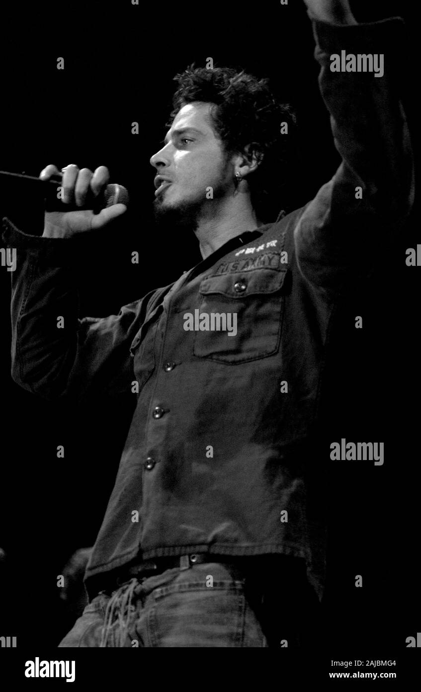Tom morello black and white hi-res stock photography and images - Alamy