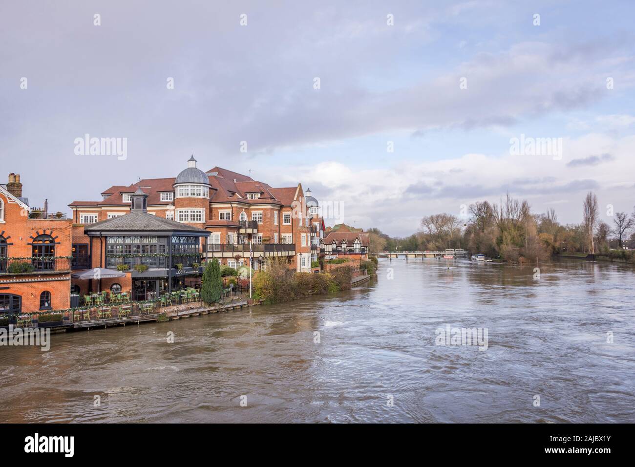 Riverside house, windsor hi-res stock photography and images - Alamy