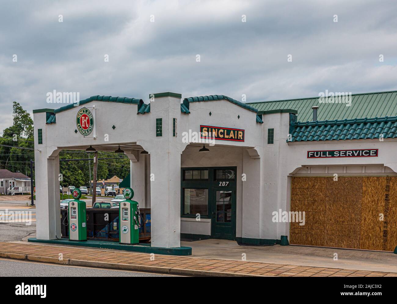 The sinclair building hi-res stock photography and images - Alamy