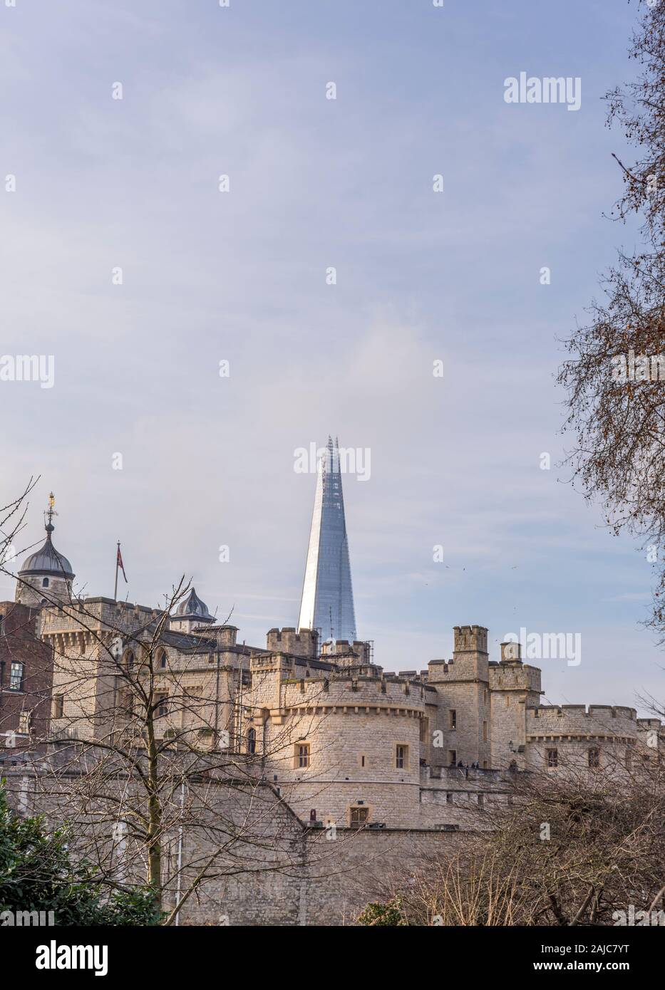 The uks tallest building hi-res stock photography and images - Alamy