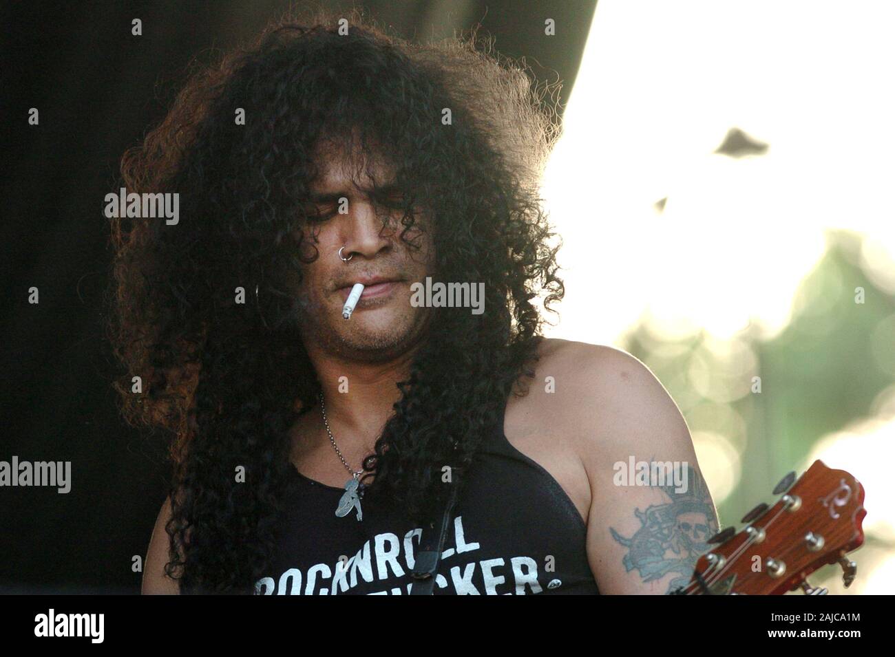 Slash saul hudson hi-res stock photography and images - Alamy