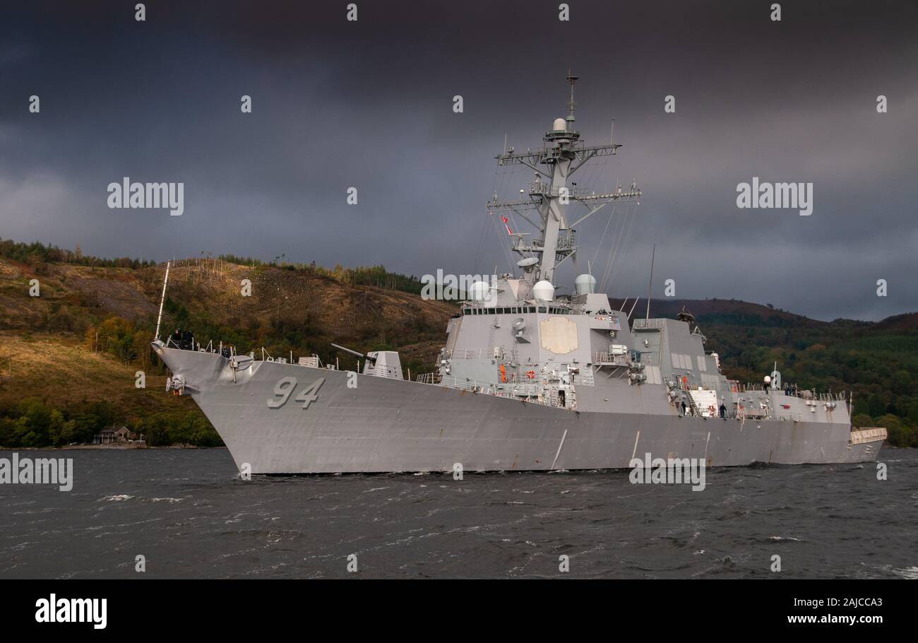 The Arleigh Burke class destroyer USS Nitze Stock Photo - Alamy