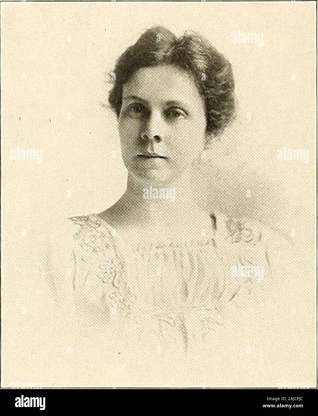 Sororian . Tlr^^^rtr^ .—, r^ . SPONSOR Miss Sarah E. Stranathan MASCOT ...