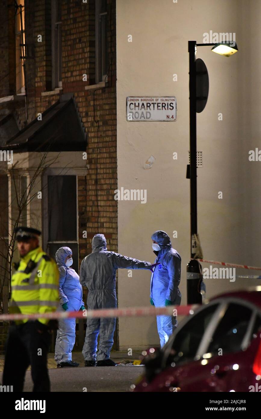 Death crime scene police officers cordon hi-res stock photography and ...