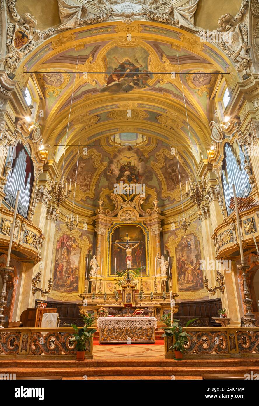 PARMA, ITALY - APRIL 16, 2018: The presbytery of baroque church Chiesa ...