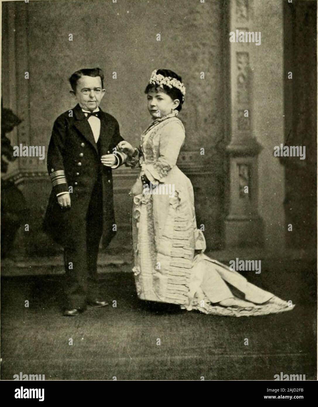 Dwarf human hi-res stock photography and images - Alamy