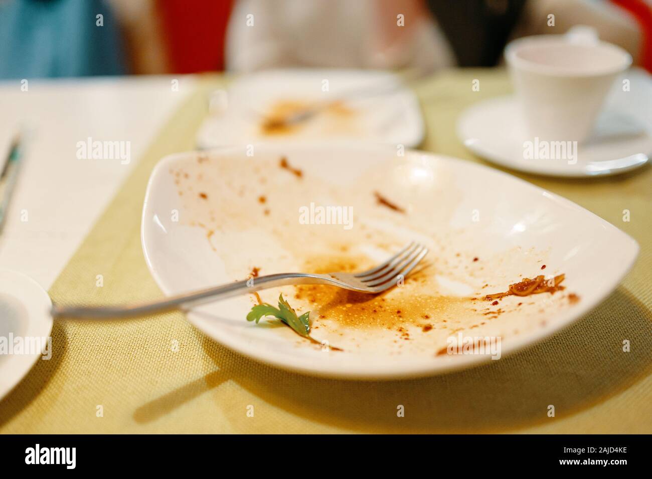 Unclean plate hi-res stock photography and images - Alamy