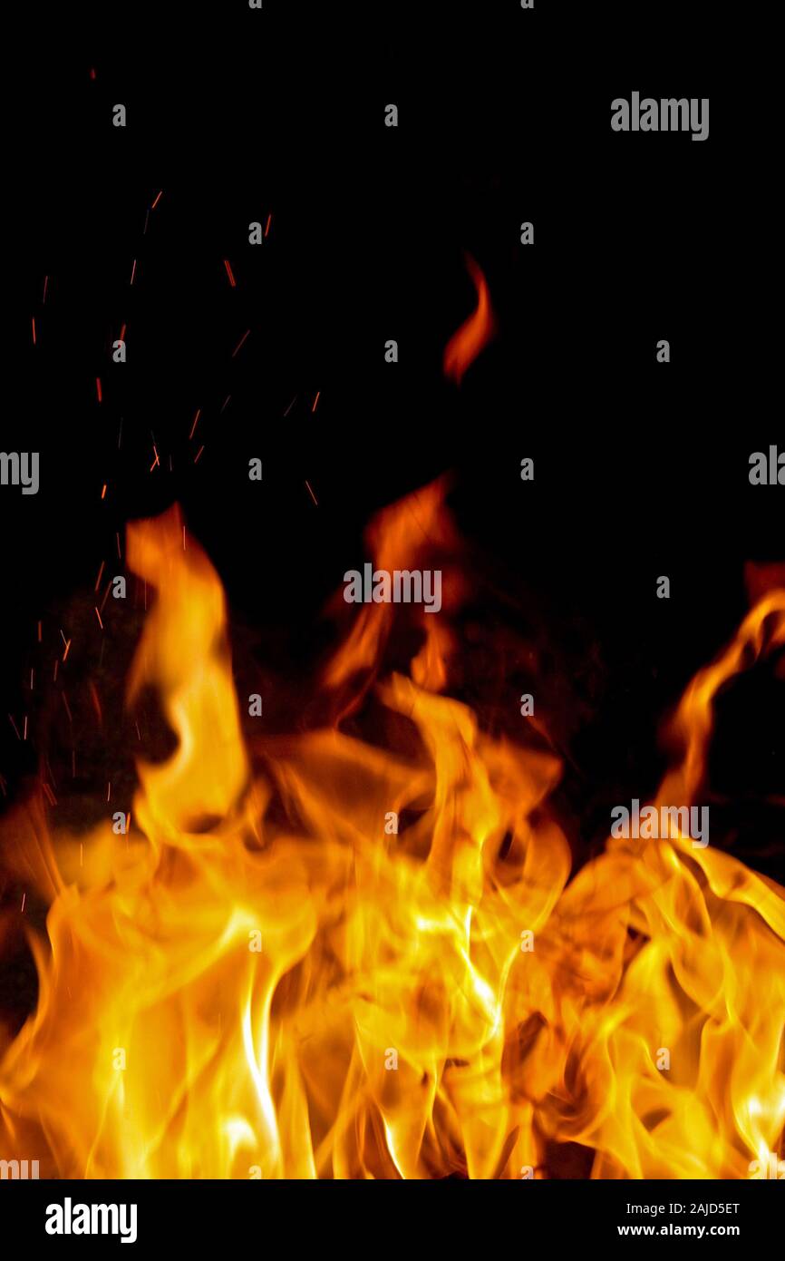 Abstract view of real fire and flames Stock Photo - Alamy