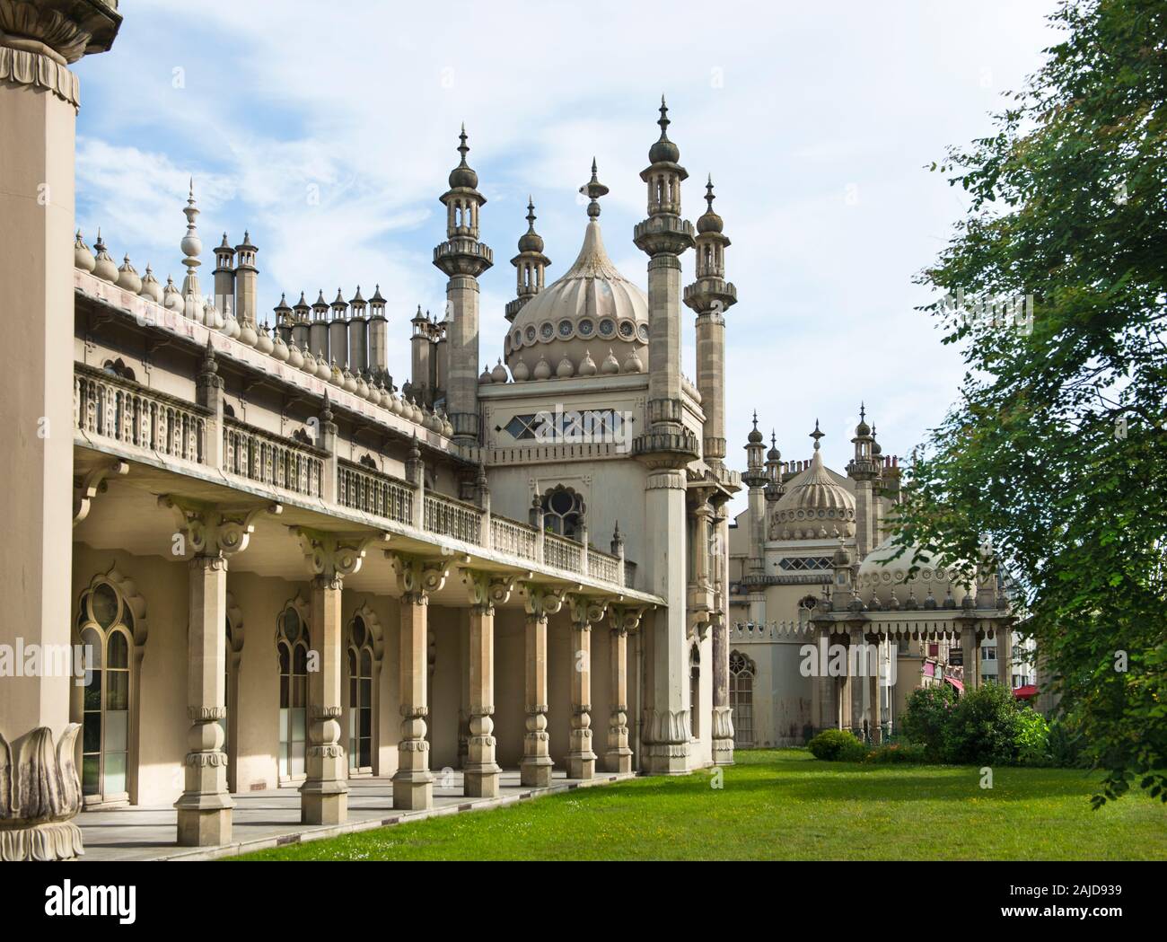Brighton Palace Royal Pavilion. Kings apartments exterior gallery and ...
