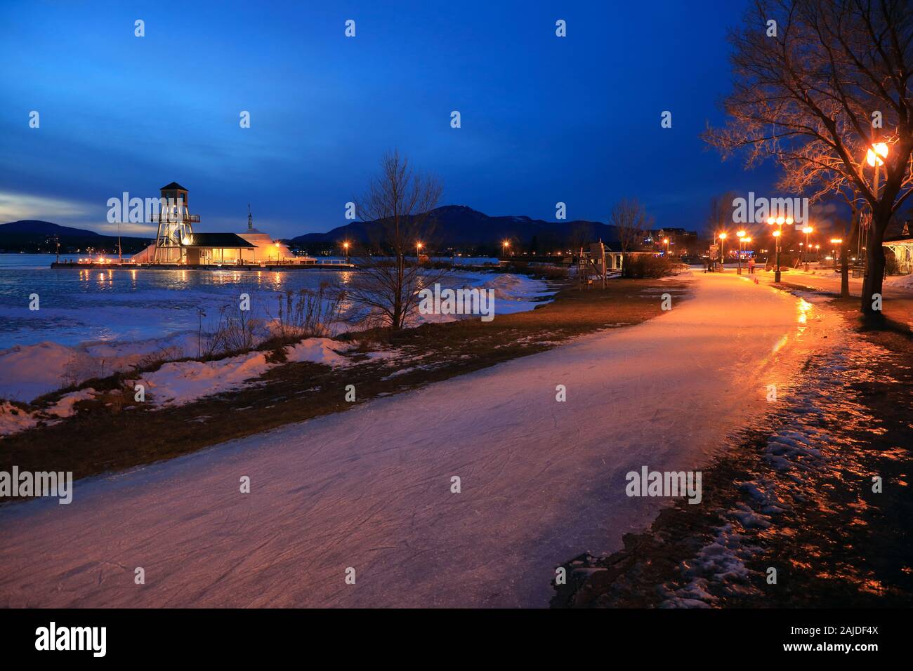 The night view of Parc de la Baie-de-Magog/Parc de la Pointe-Merry with ...