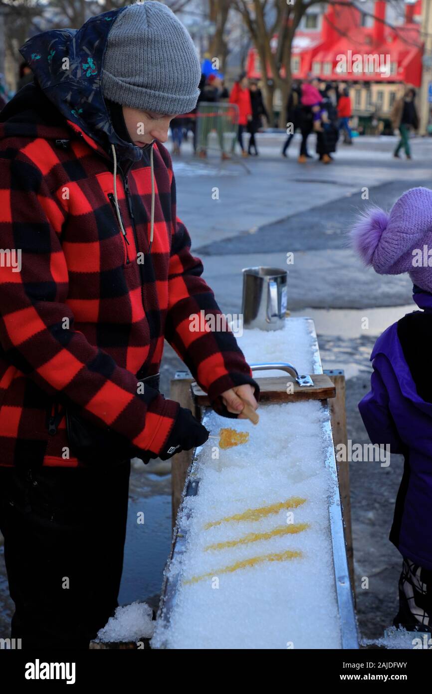 Candy maker hi-res stock photography and images - Alamy