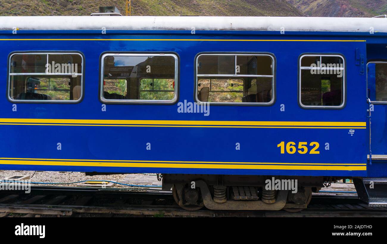 Steam engine locomotive delhi railway hi-res stock photography and ...