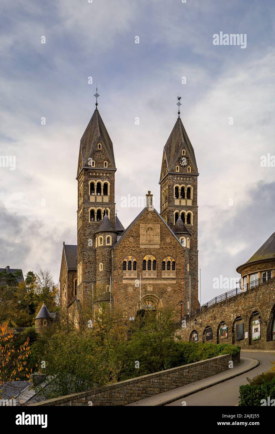 Neo romanesque facade hi-res stock photography and images - Alamy