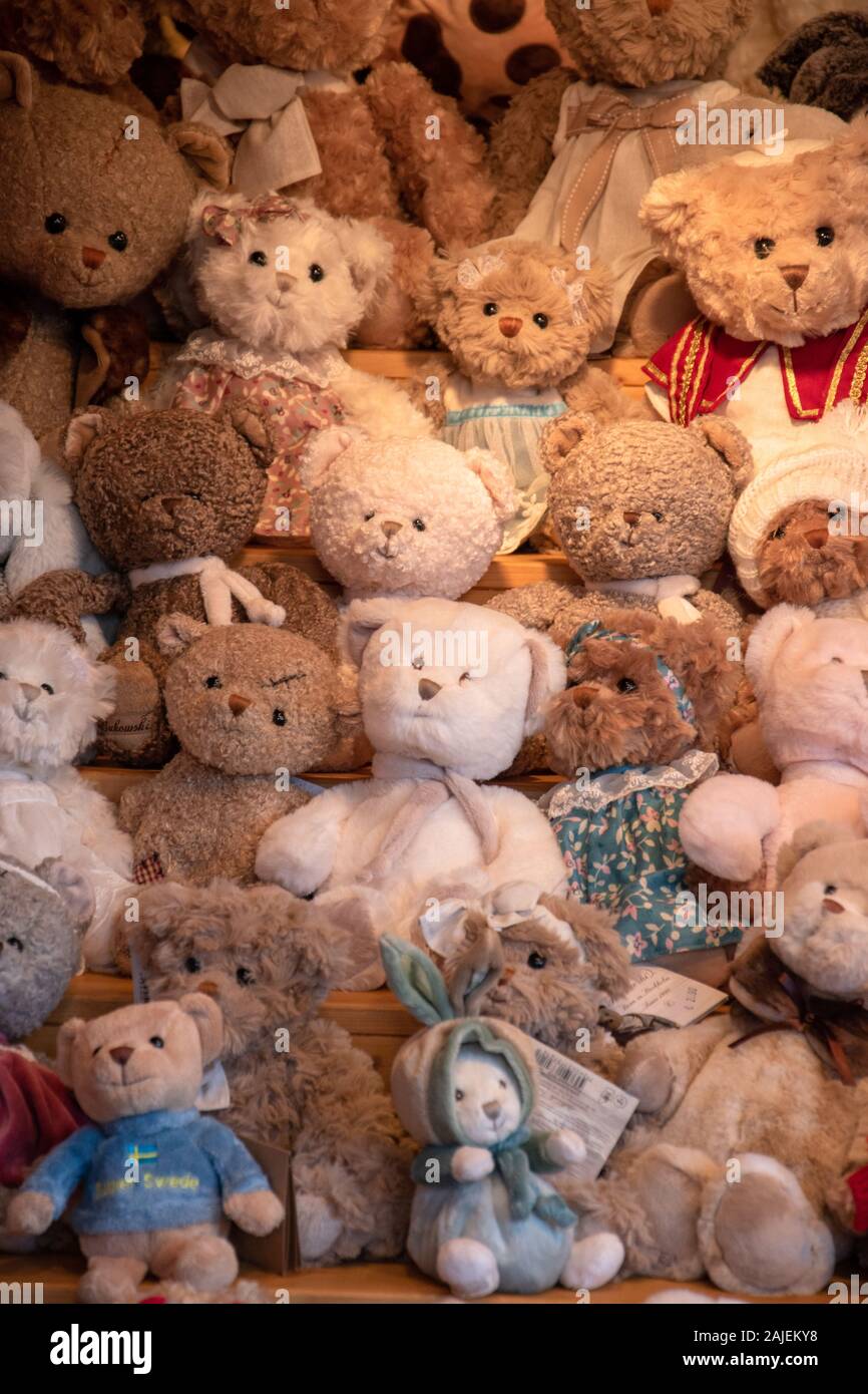 Wall of Teddy bears on display at a Christmas Market in Vienna, Austria ...