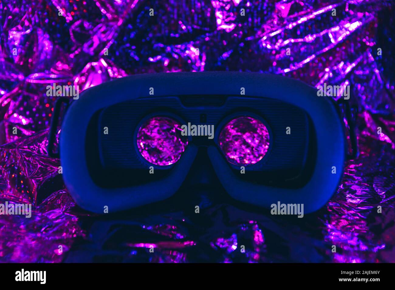 Virtual reality glasses on trendy gradient background. VR concept ...