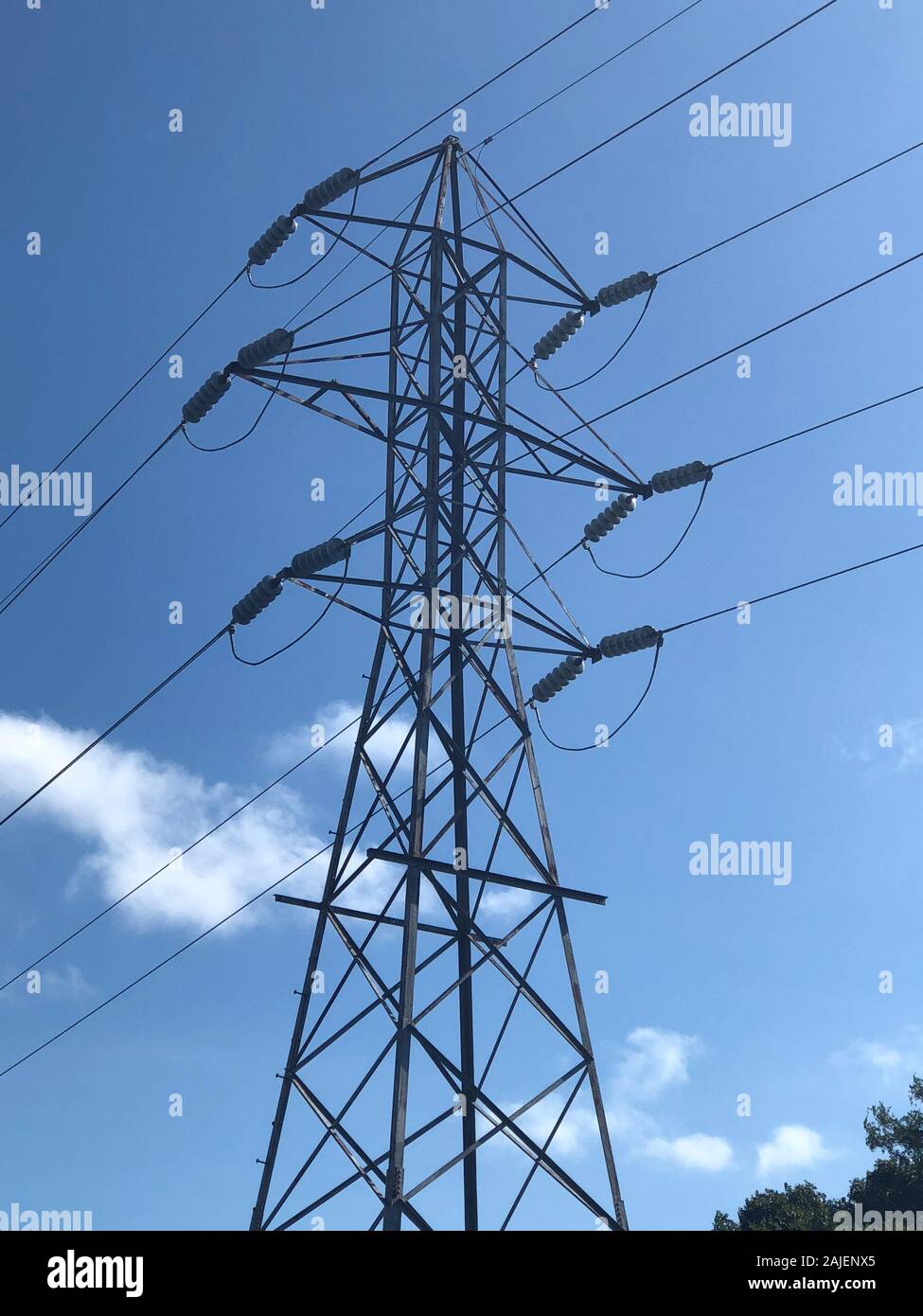 Overhead electrical power line hi-res stock photography and images - Alamy