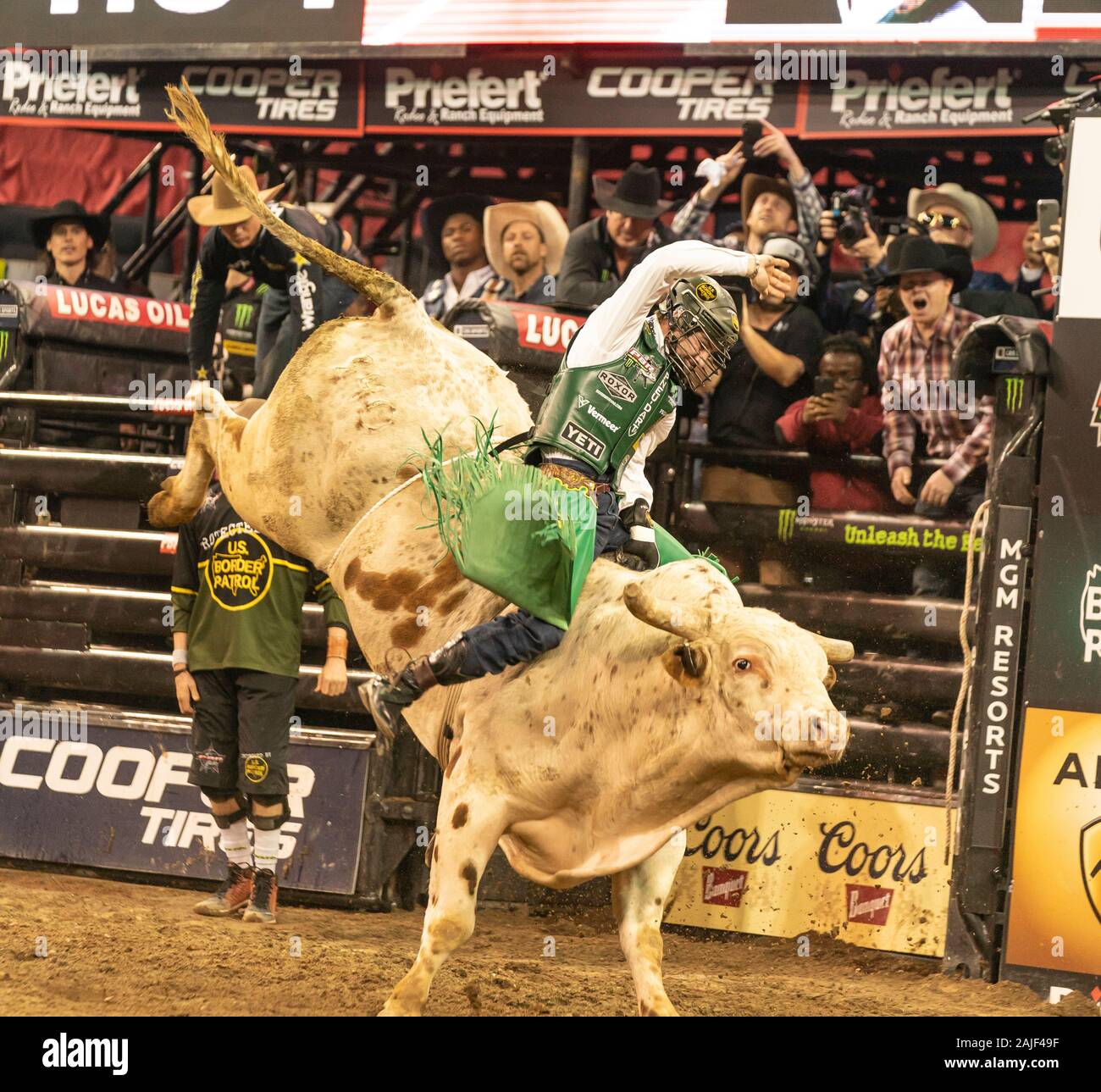 New York, NY - January 3, 2020: Jess Lockwood rides bull during first ...