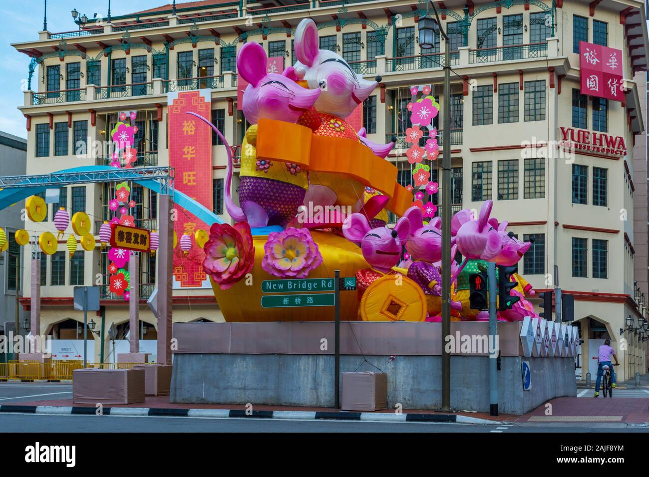 Singapore Chinatown preparing to celebrate the Year of the Rat New Year ...