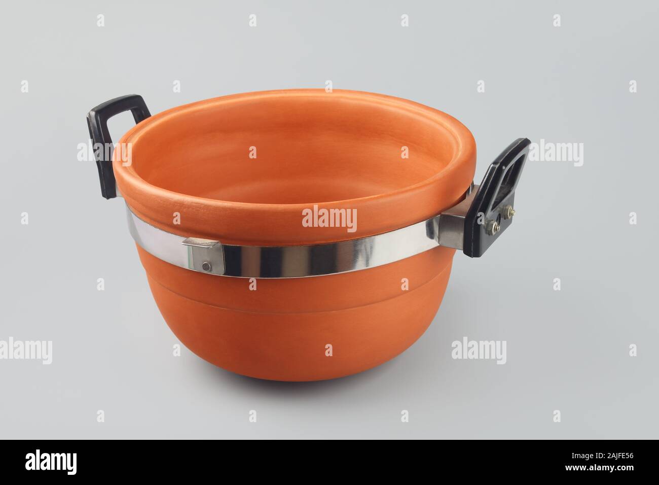 Indian made clay pressure cooker Stock Photo - Alamy