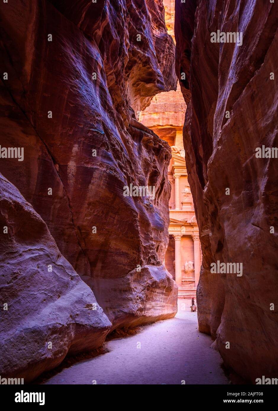 El khazneh al faroun hi-res stock photography and images - Alamy El khazneh al faroun hi-res stock photography and images - Alamy