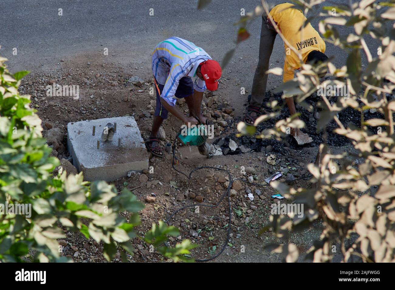 Work drill road hi-res stock photography and images - Alamy