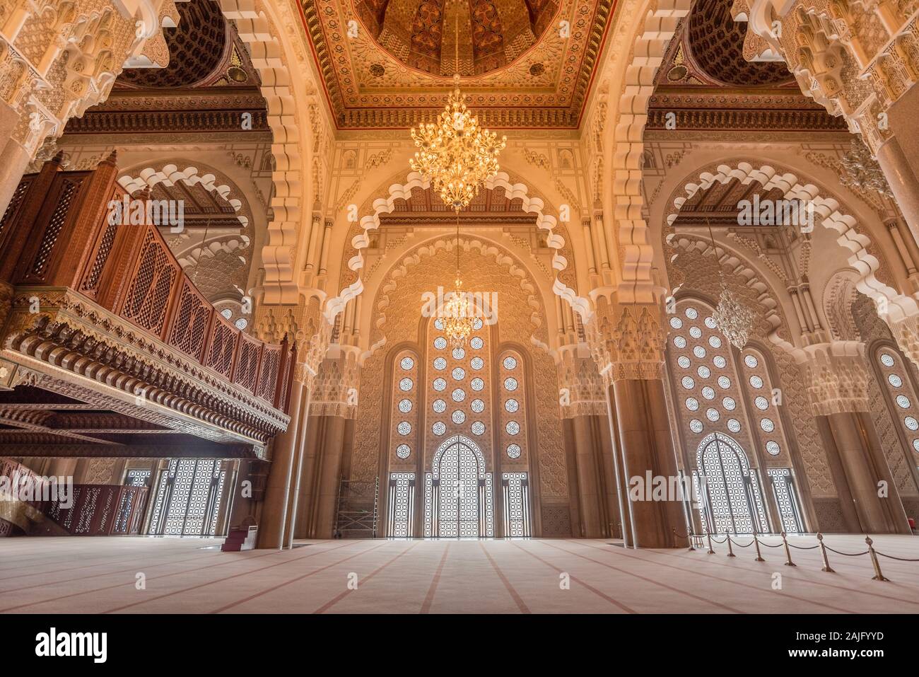 Interior architecture islamic hi-res stock photography and images - Alamy