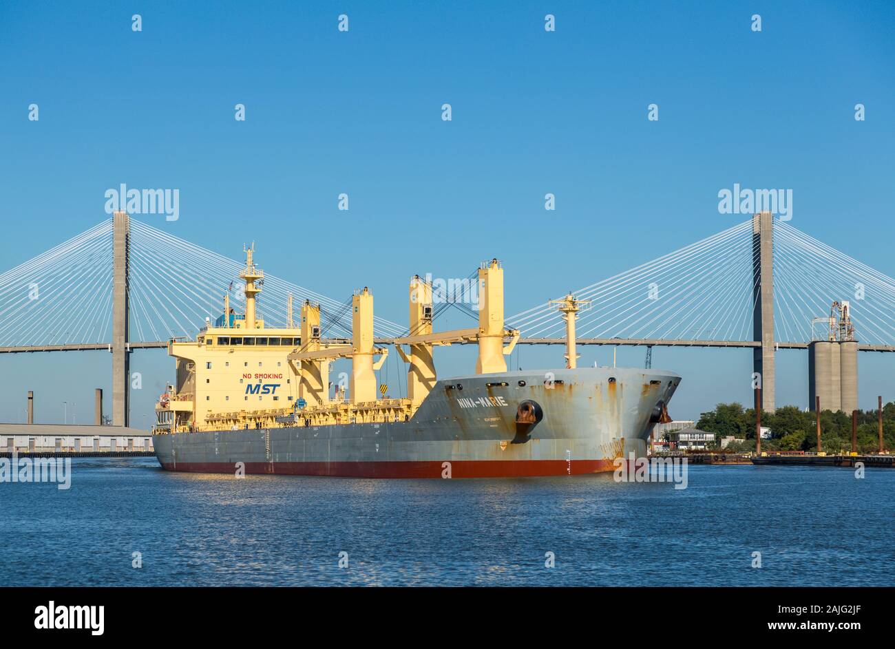 Shipping savannah ship transport hi-res stock photography and images ...