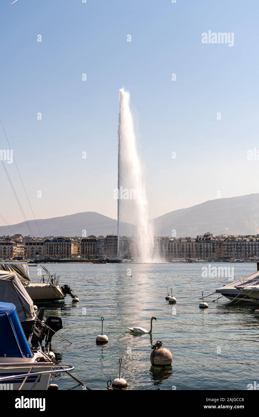 140 feet tall hi-res stock photography and images - Alamy