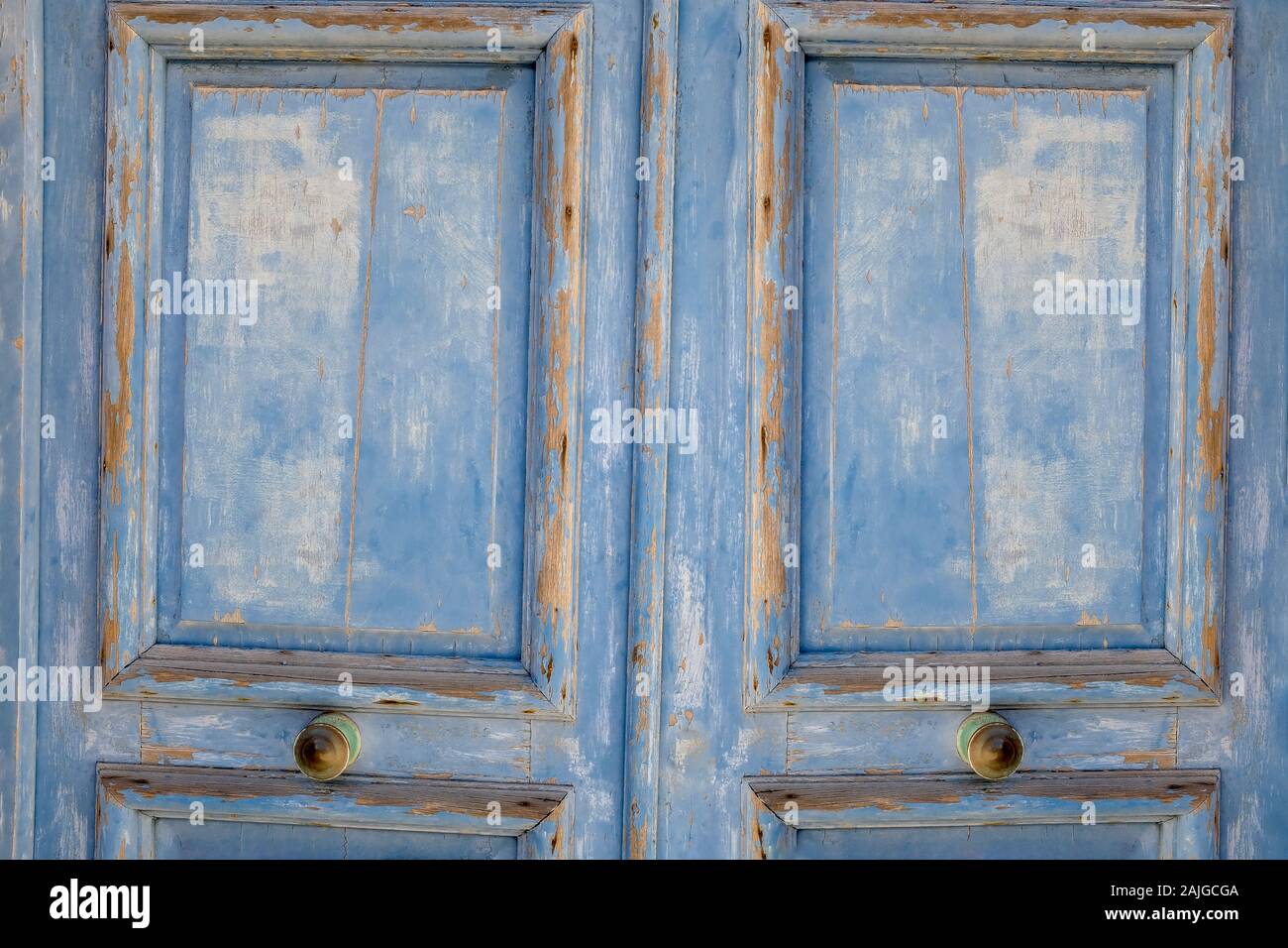 Rounds of blue hi-res stock photography and images - Alamy