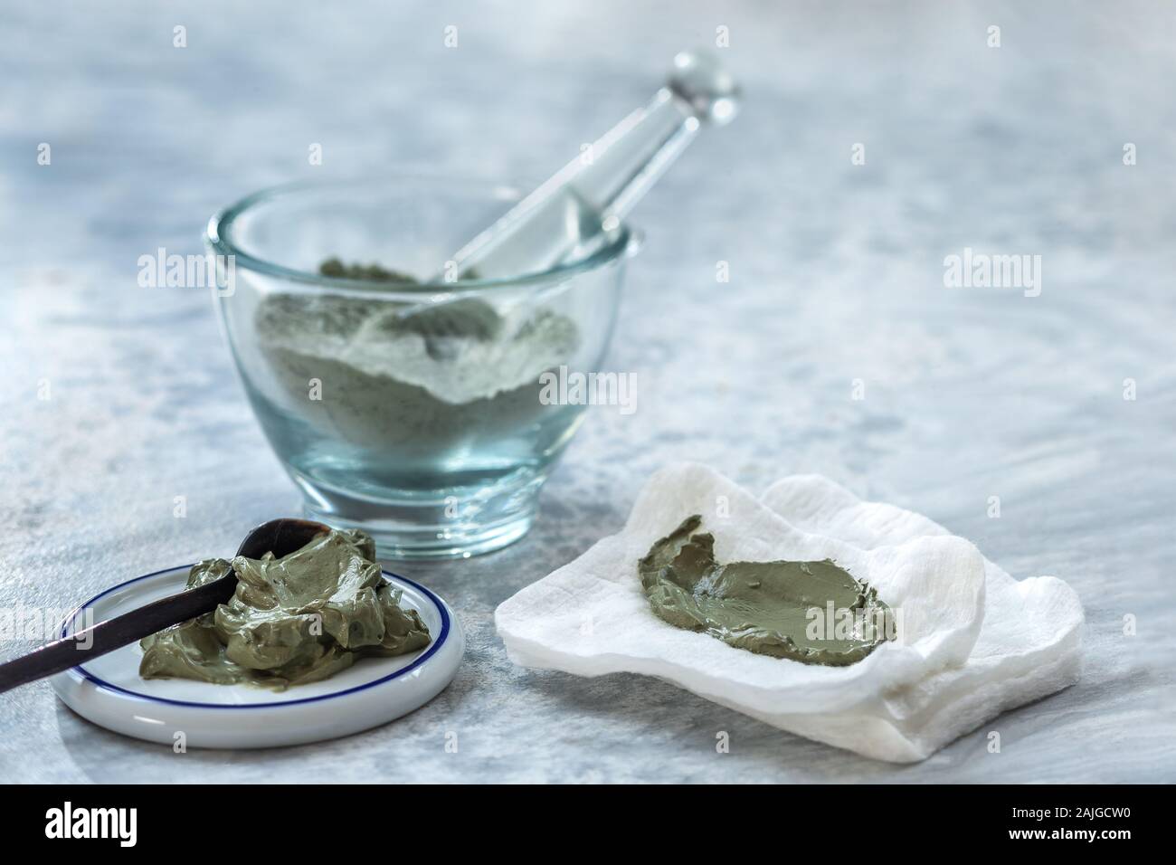 Medicinal clay compress hi-res stock photography and images - Alamy
