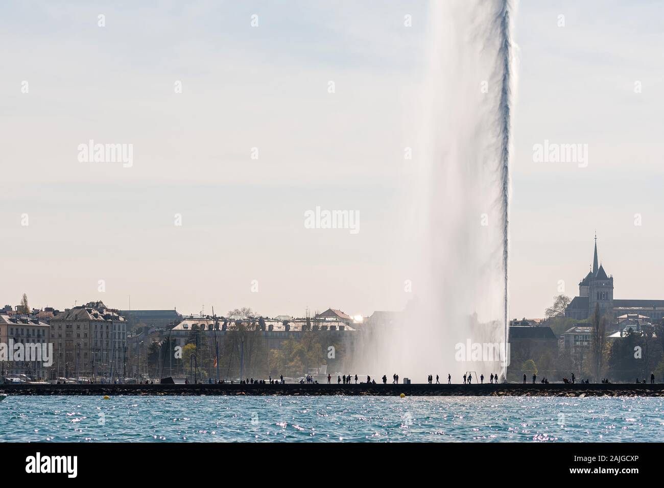 140 feet tall hi-res stock photography and images - Alamy