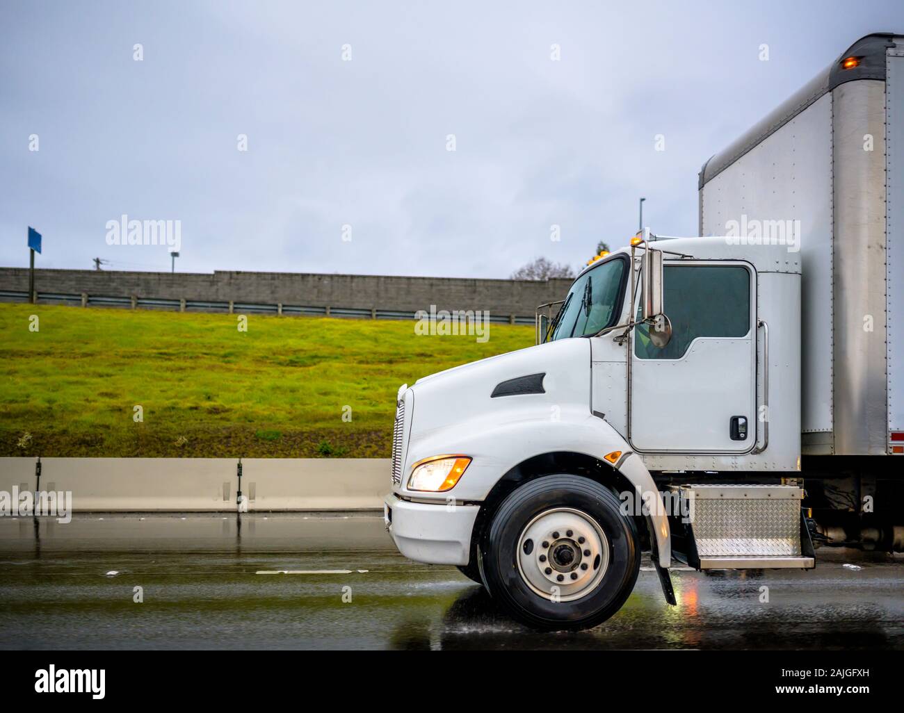 Truck wide turn hi-res stock photography and images - Alamy