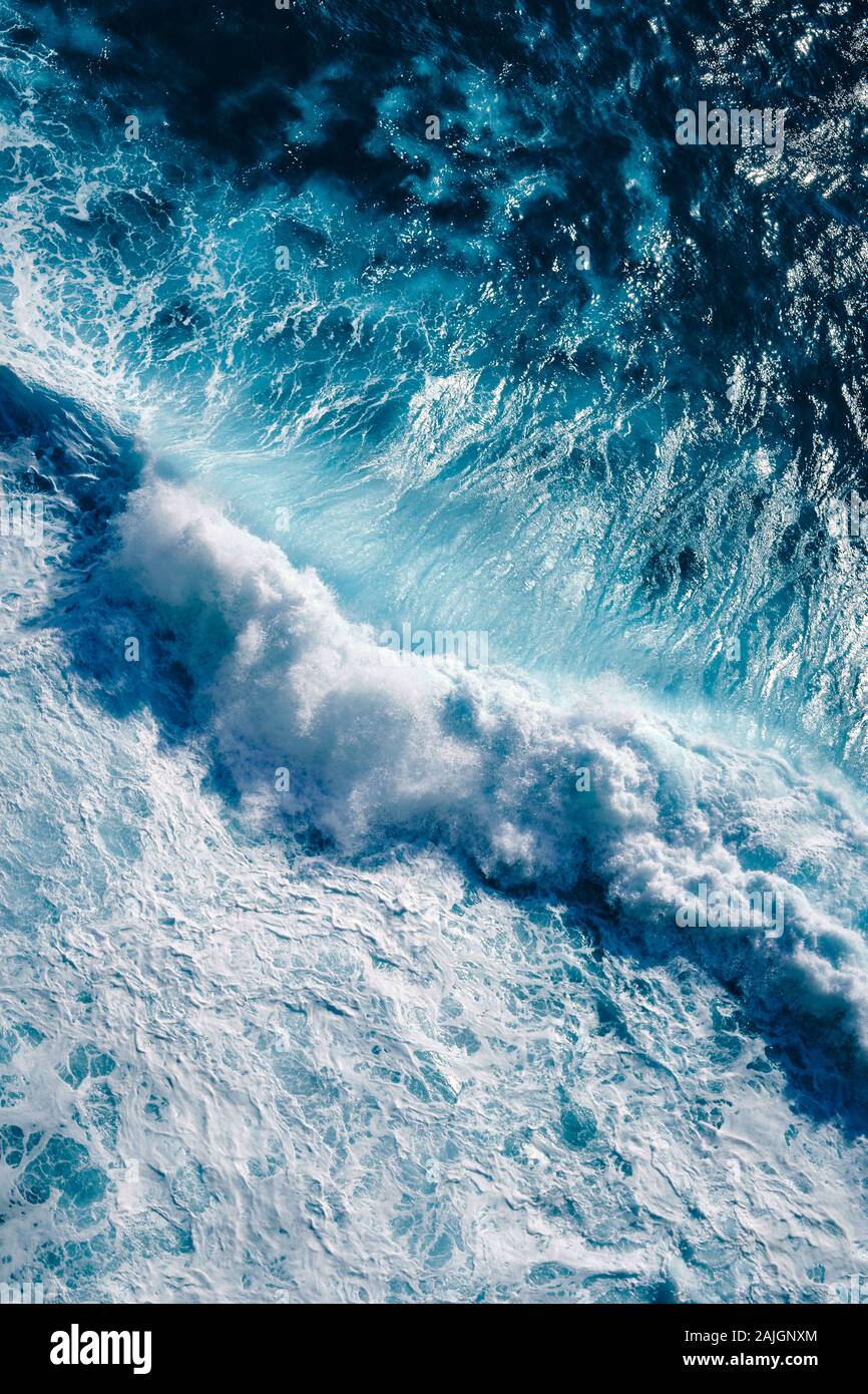 Aerial view to waves in ocean Splashing Waves. Blue clean wavy sea ...