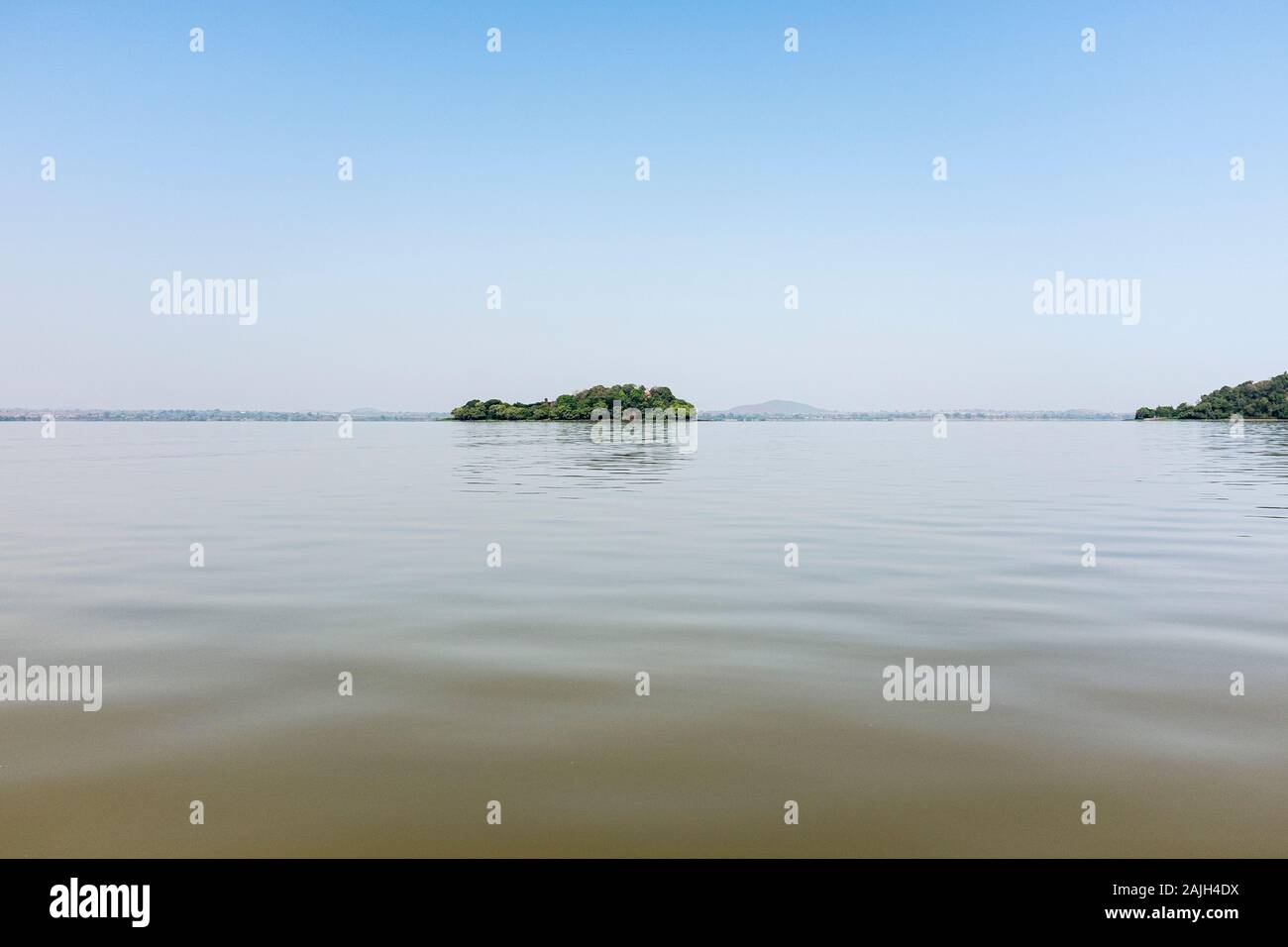 Lake Tana, the largest lake in Ethiopia and the source of the Blue Nile ...