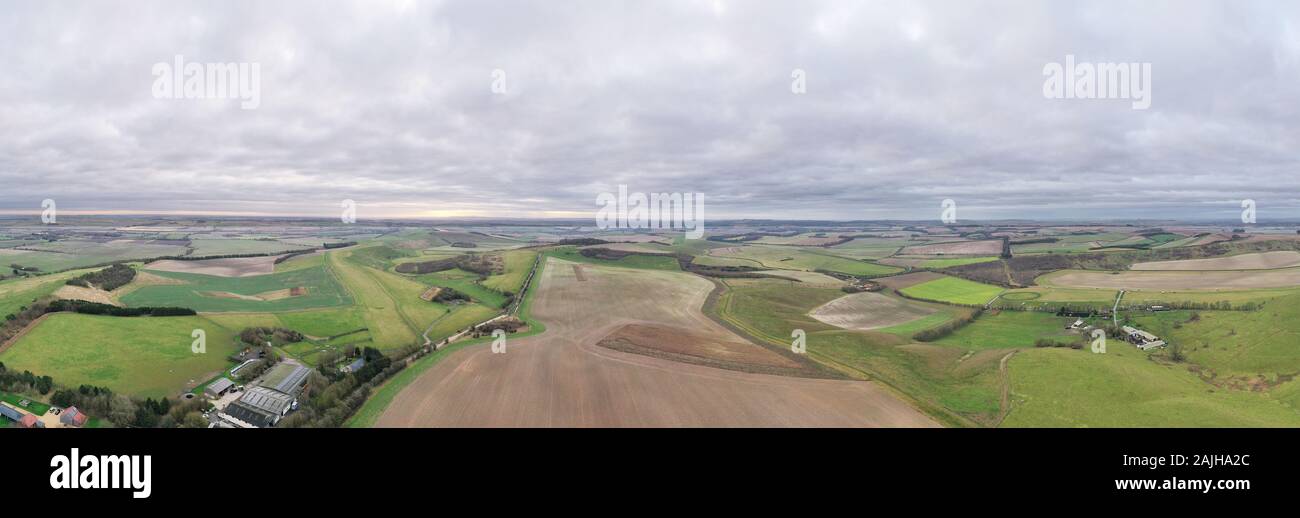 Barbury castle hi-res stock photography and images - Alamy