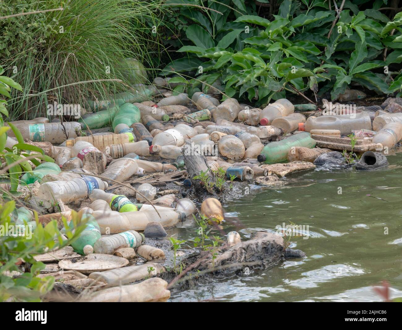 Plastic bag underwater river hi-res stock photography and images - Alamy