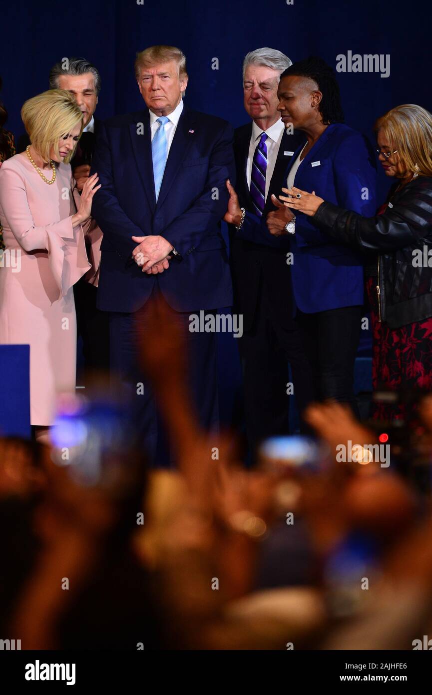 Paula white trump hi-res stock photography and images - Alamy