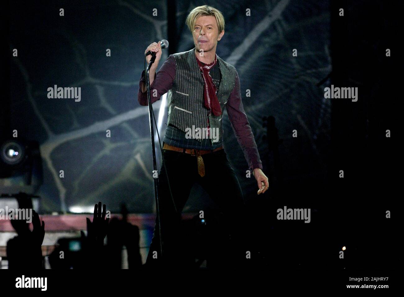 David bowie reality tour hi-res stock photography and images - Alamy