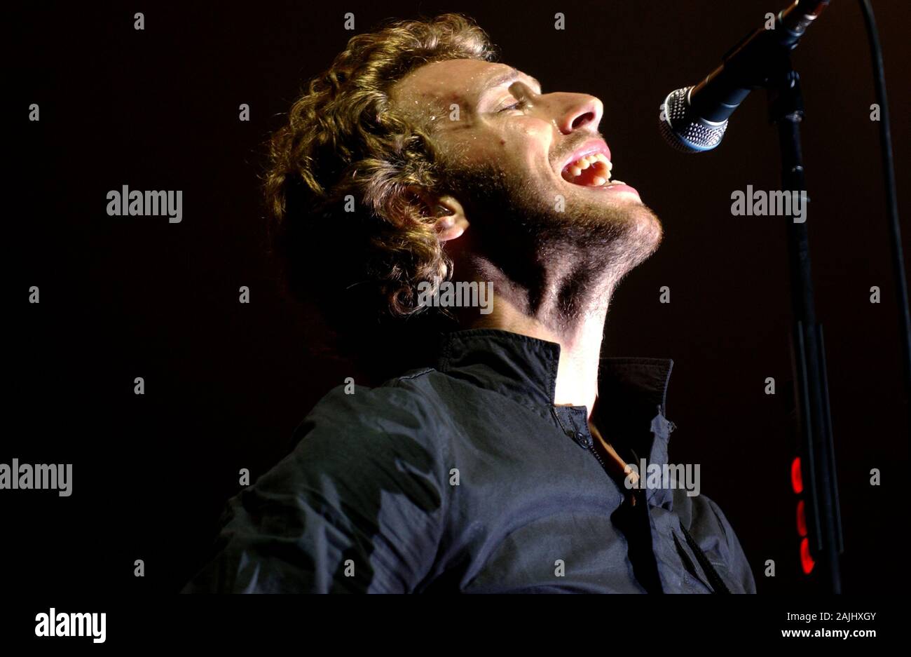 Coldplay concert hi-res stock photography and images - Alamy