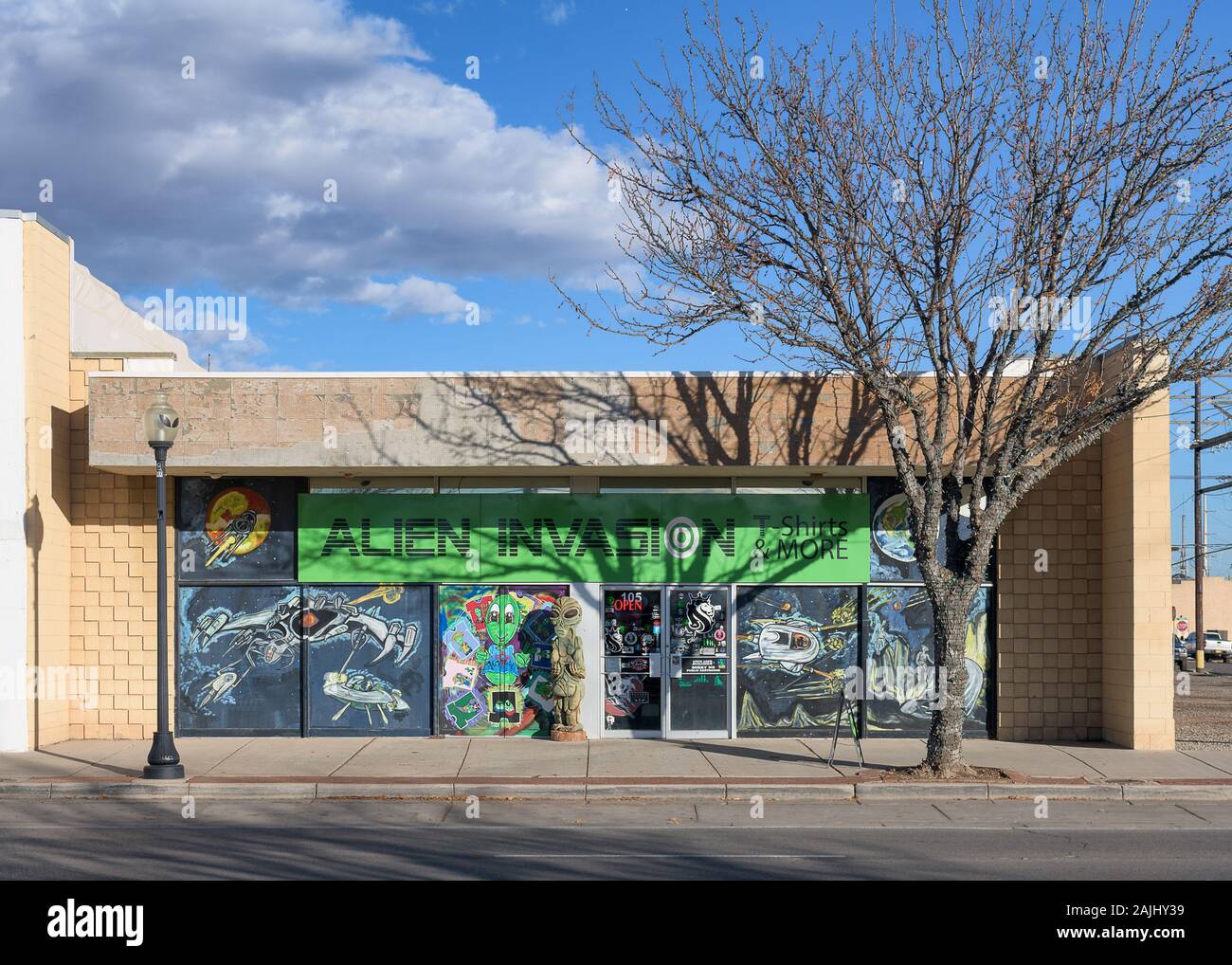 Alien Invasion store on Main Street in downtown Roswell, New Mexico ...